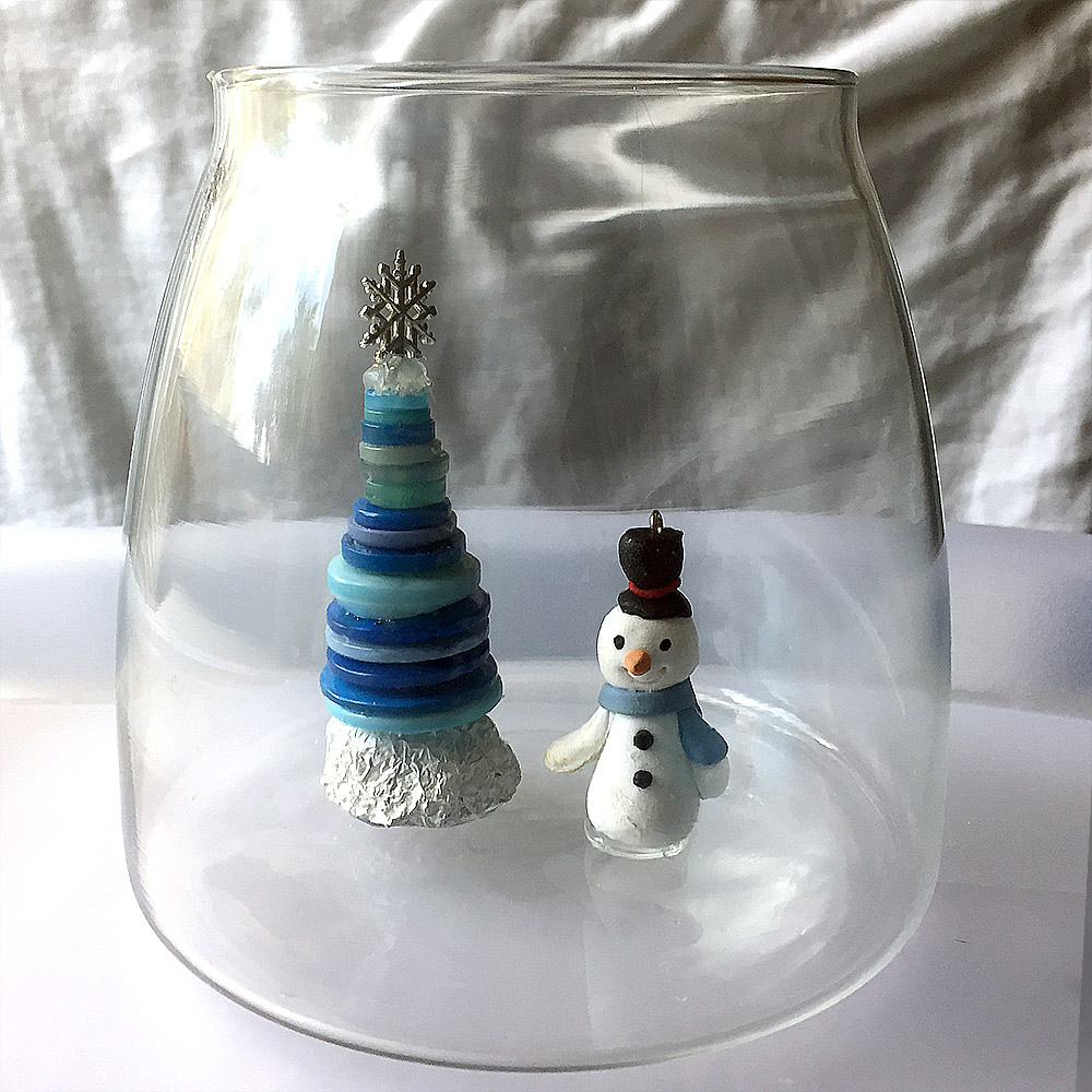 Christmas in July | Make an Easy Snow Scene in a Jar